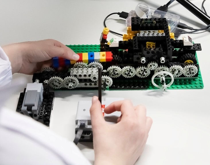 Science fun days an interview with Dr Elizabeth Archer